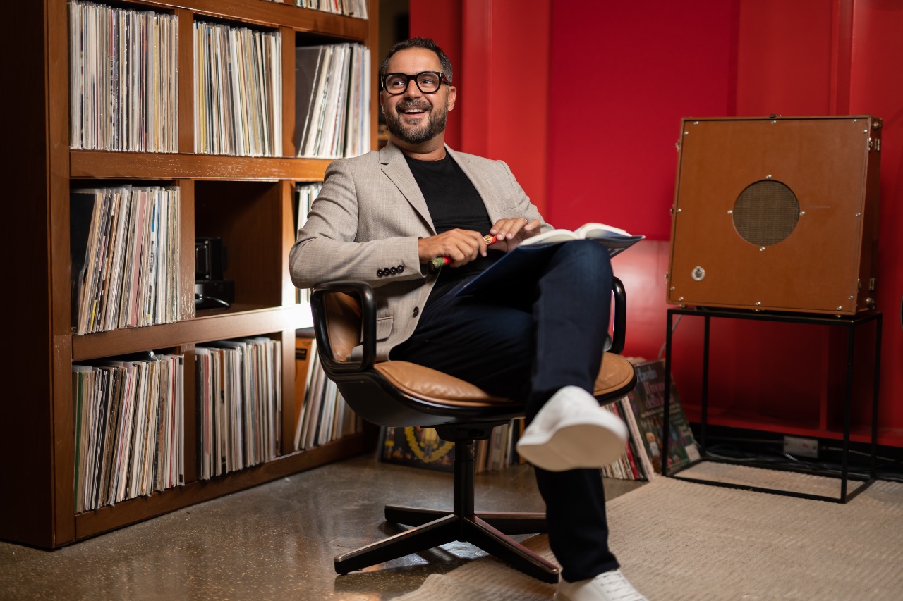 Pierre Hachar Jr. El abogado de entretenimiento que todo artista debe ...