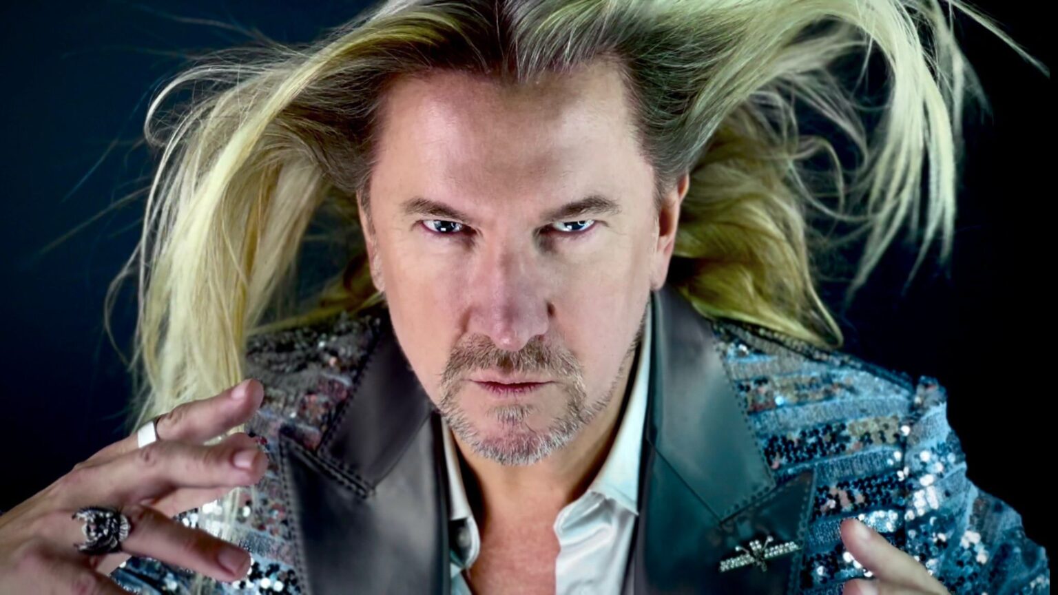 Javier Ceriani: EL AGUILA ARRASA CON SUS EXCLUSIVAS - SOMOS LA REVISTA