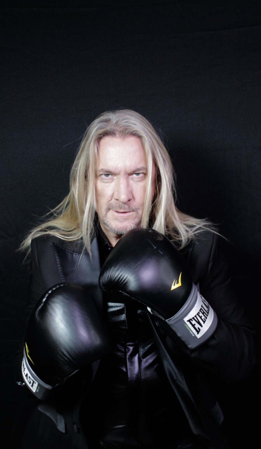 Javier Ceriani: EL AGUILA ARRASA CON SUS EXCLUSIVAS - SOMOS LA REVISTA